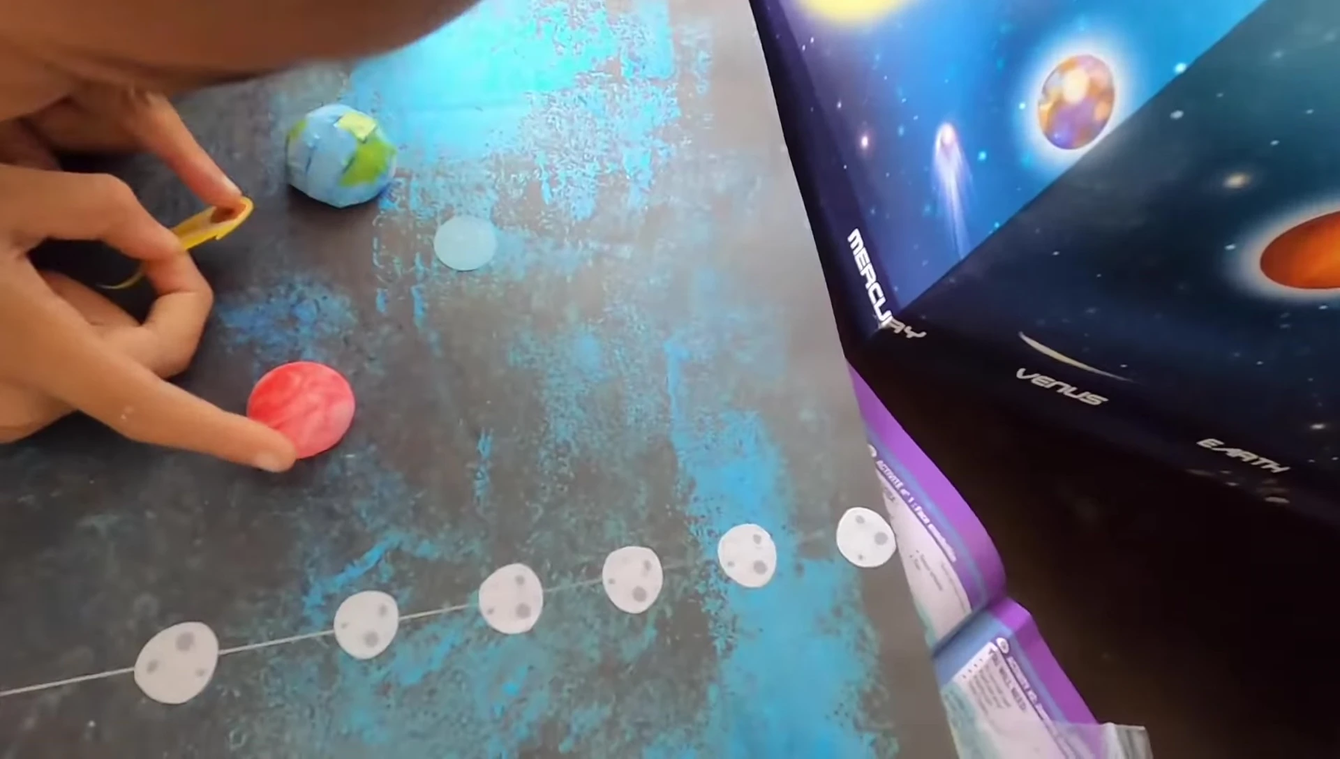 DIY Solar System Model: A Fun & Educational Craft for Kids!